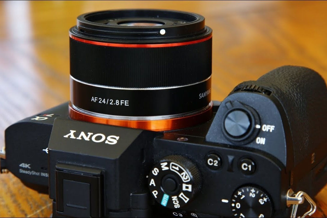 Smallest Sony full frame lenses - Compact Shooter