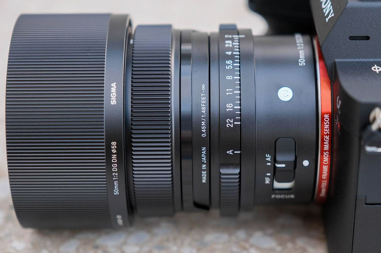 Smallest Sony full frame lenses - Compact Shooter